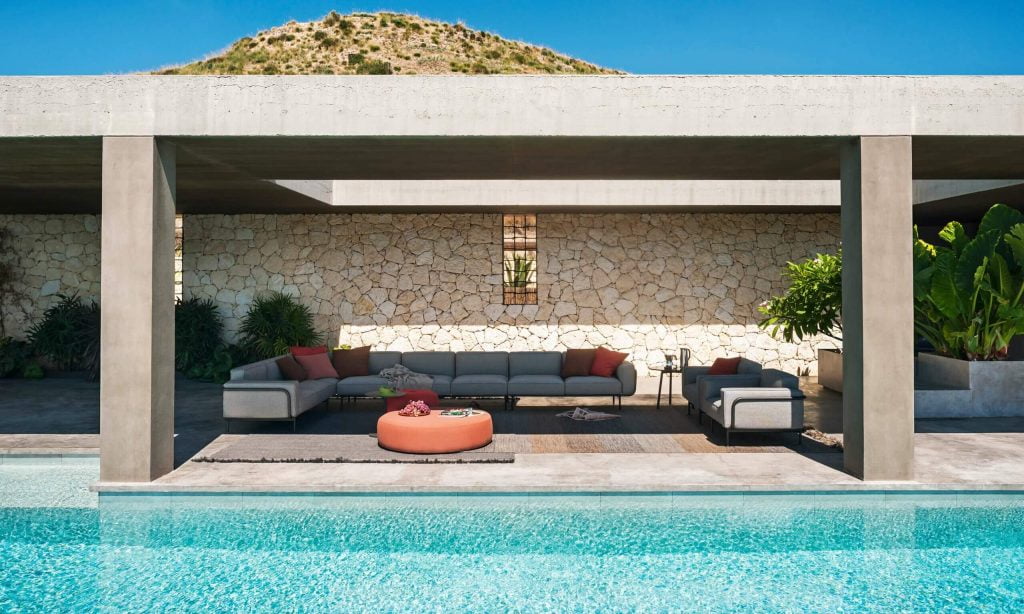 ESTENDO il divano modulare by RODA - Hydroplants